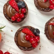 Kader Demir hakkında