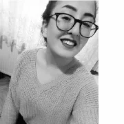 Senanur Karataş hakkında